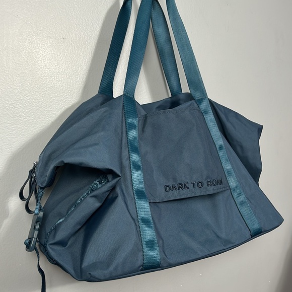 Dare to Roam | Bags | Dare To Roam Scout Weekender Bag In Midnight Blue ...